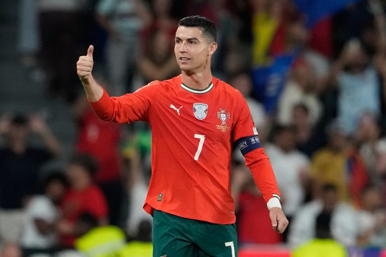 Cristiano Ronaldo Signs Global Ambassador Deal with Dreame Technology ...